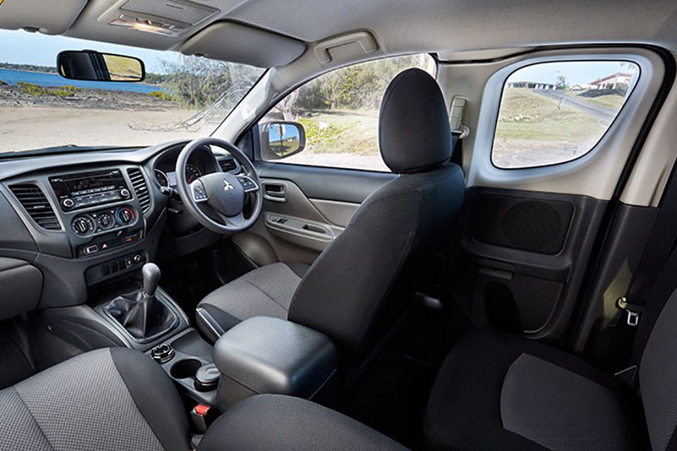 New 2016 Mitsubishi Triton seats put you in the best position | 4x4Earth